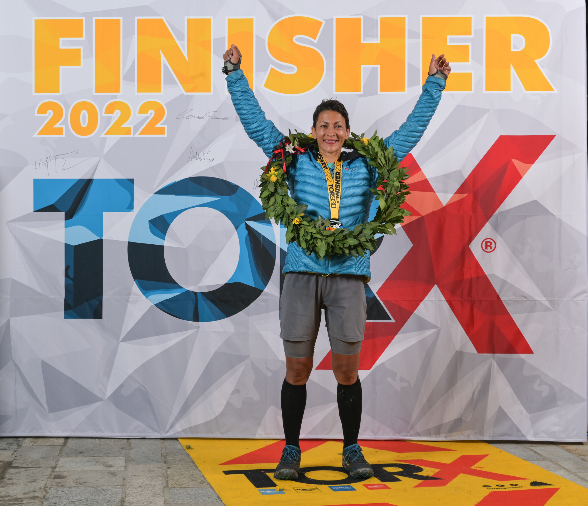 Tor des Geants 2022. Oro Jonas Russi y Sabrina Verjee. Mayayo