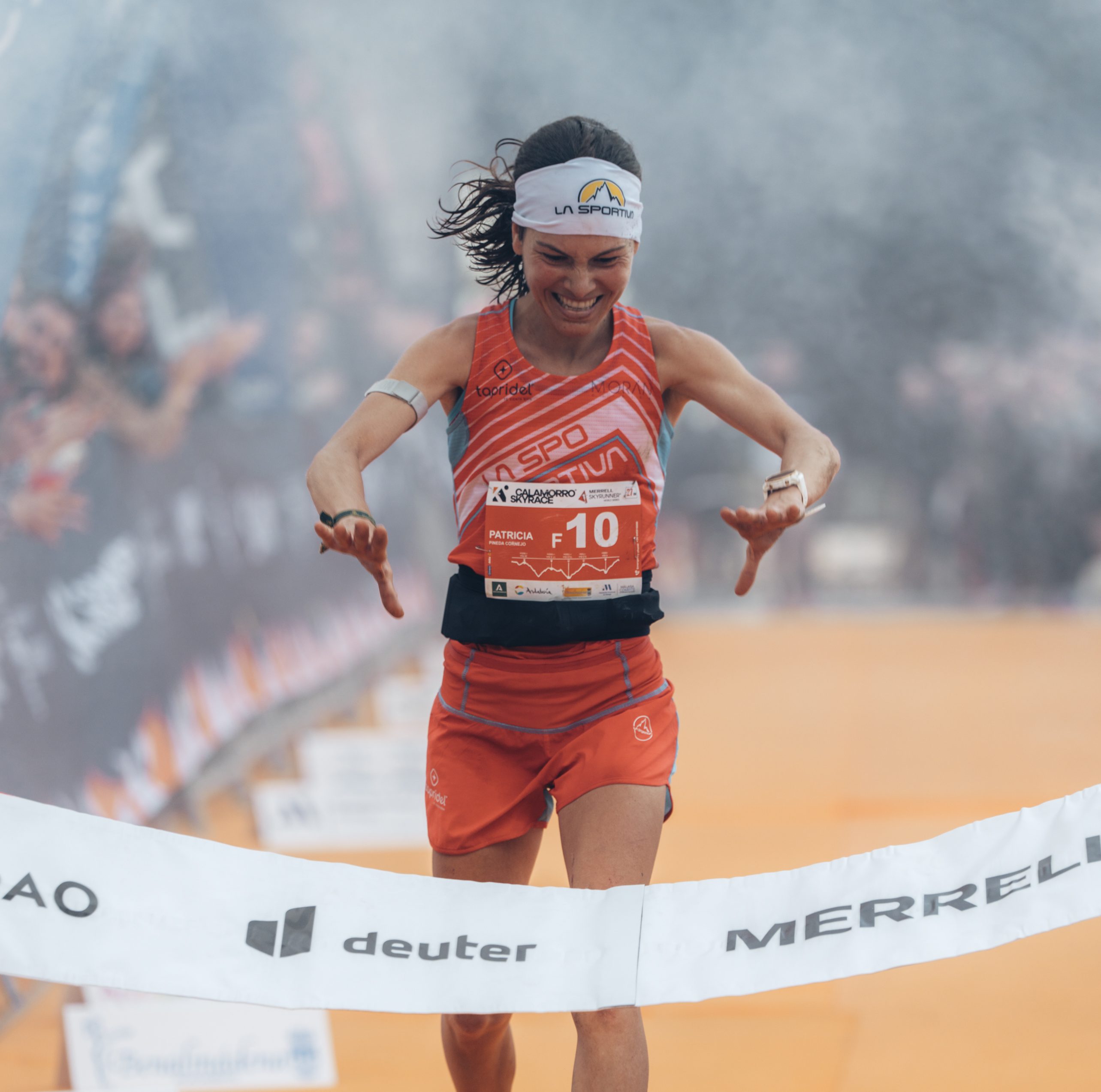 CALAMORRO SKYRACE 2025. RESULTADOS. Oro Patricia Pinedo y Luca del Pero ...